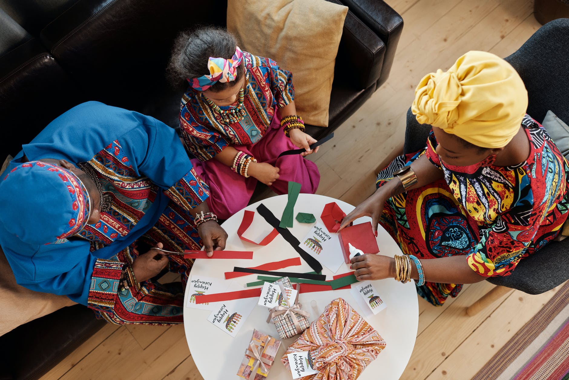 Crafty Holiday Fun: Exciting Holiday Crafts for Kids to Enjoy - Mommy ...